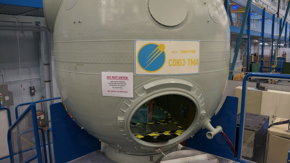 Photo Tour: Inside NASA's Johnson Space Center: Page 2 | Space