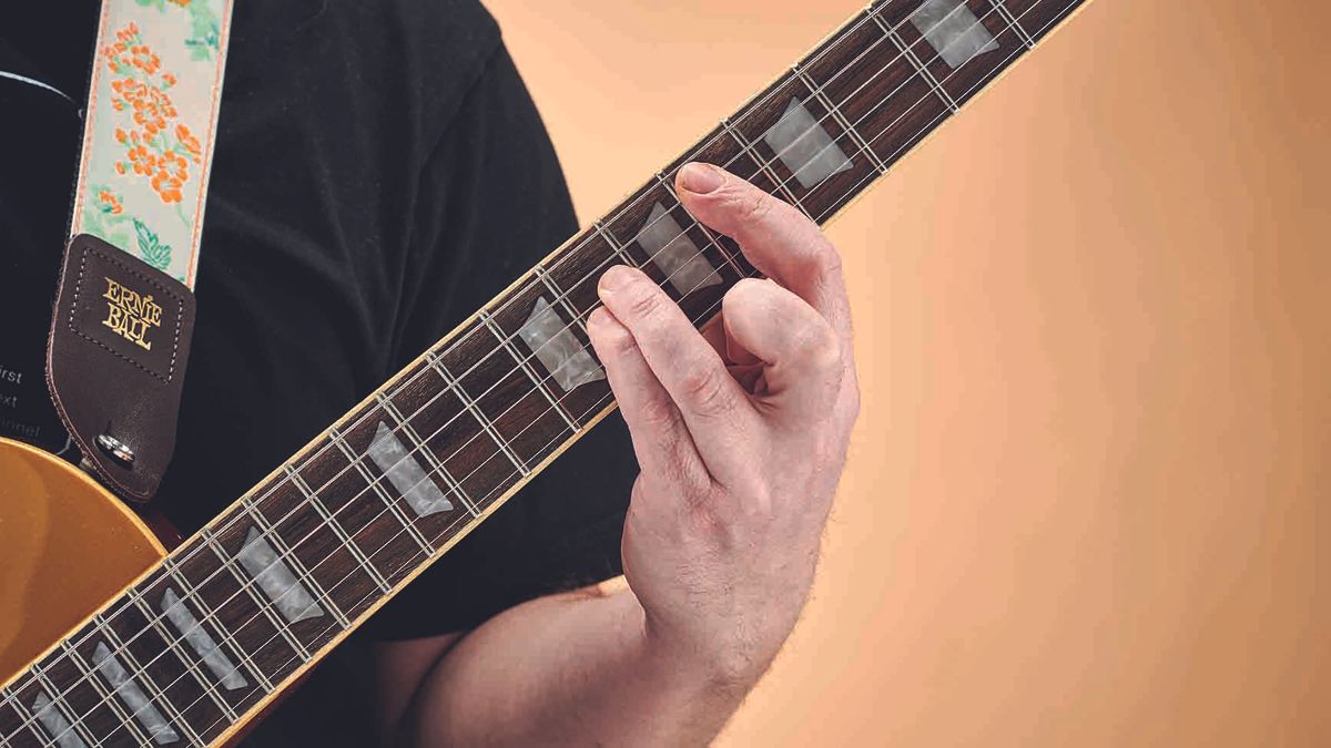 Learn 5 signature chords by Foo Fighters, Stevie Ray Vaughan, Periphery ...