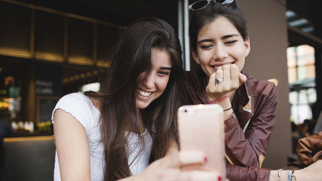 Best "Me vs. 2020" Memes | "Me vs. 2020" Twitter & Instagram Trend ...