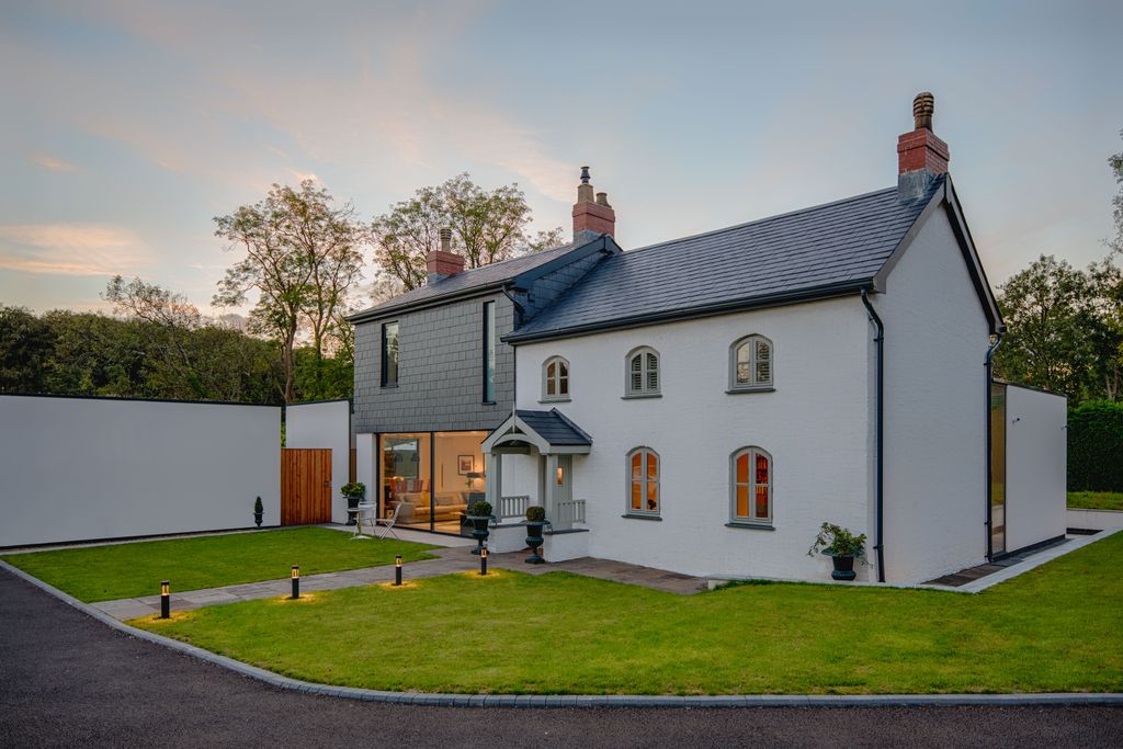 How Much Does an Extension Cost? What You'll Pay in 2022 | Homebuilding