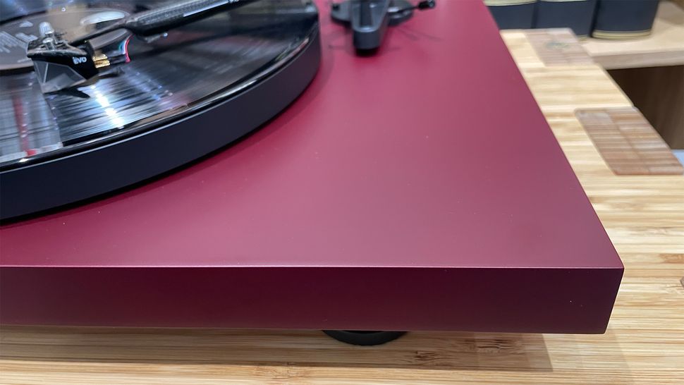 Pro-Ject Debut Evo 2 review: an appealing turntable in looks and sound ...