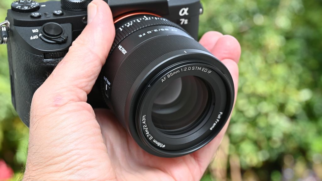 Viltrox AF 85mm f/2.0 Evo review: the evolution of the species, for ...