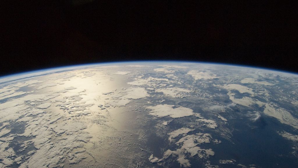 See Earth's Amazing Beauty from Space in This Time-Lapse Video by an ...
