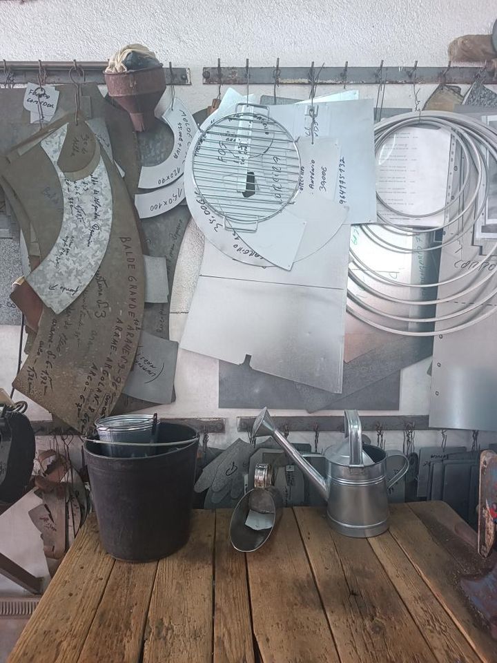 Jasper Morrison portable barbecue references Portuguese pots | Wallpaper