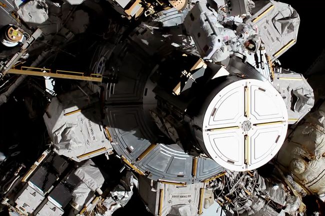 First All-Female Spacewalk Has Link to First US Woman to Walk in Space ...
