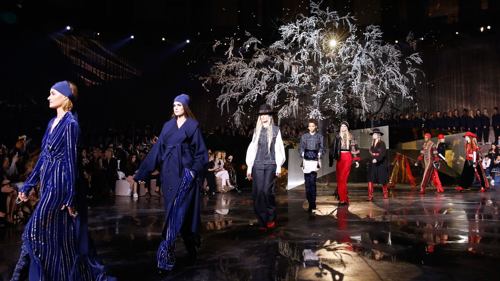 H&M Paris Fashion Week Show 2016 | Marie Claire