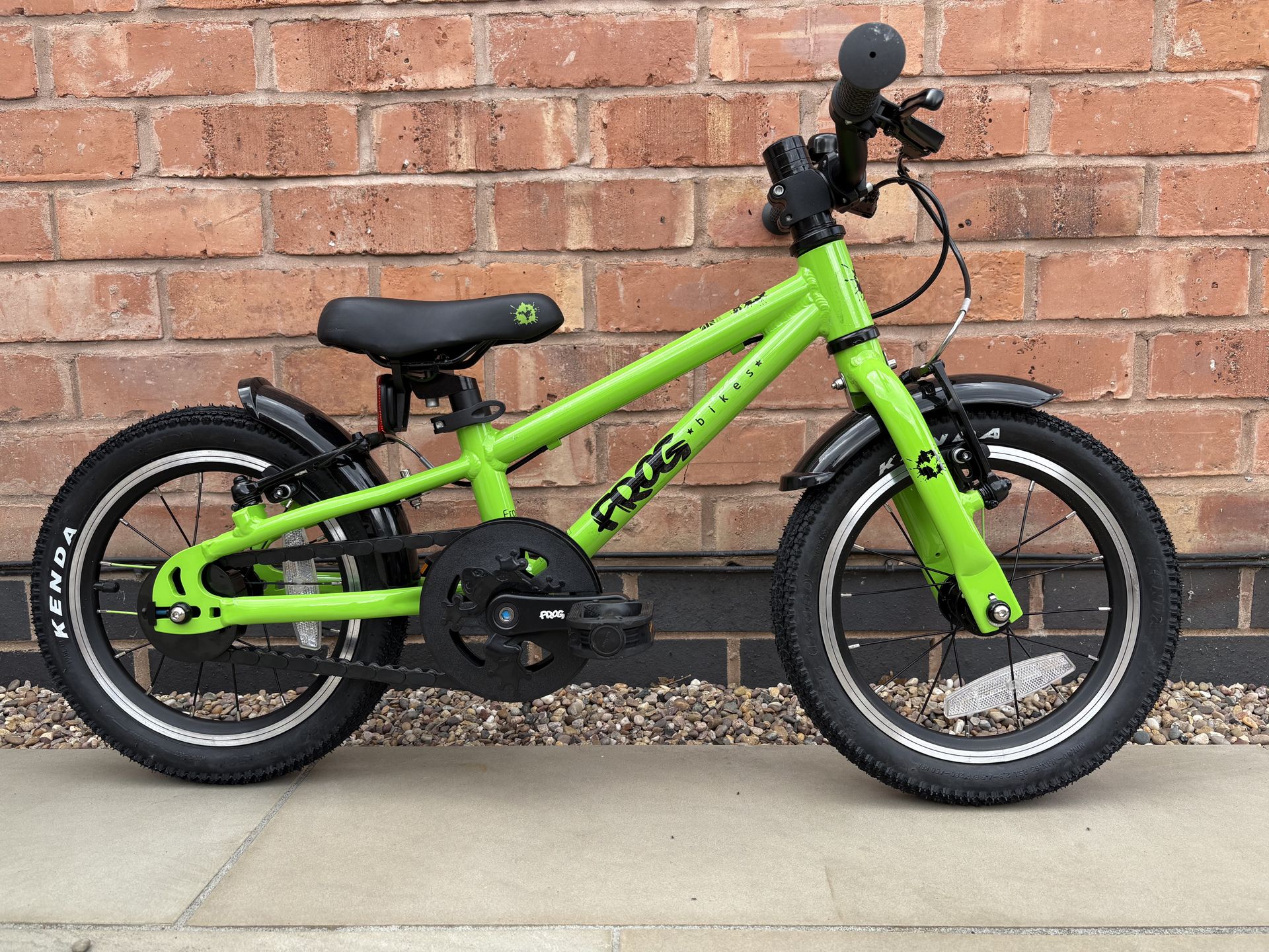 Frog 38 review - the smallest pedal bike just got even smaller and even ...