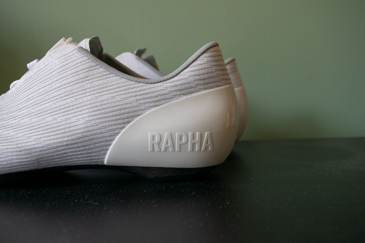 Rapha Pro Team Lace-up shoe review: A new take on road shoe retention ...