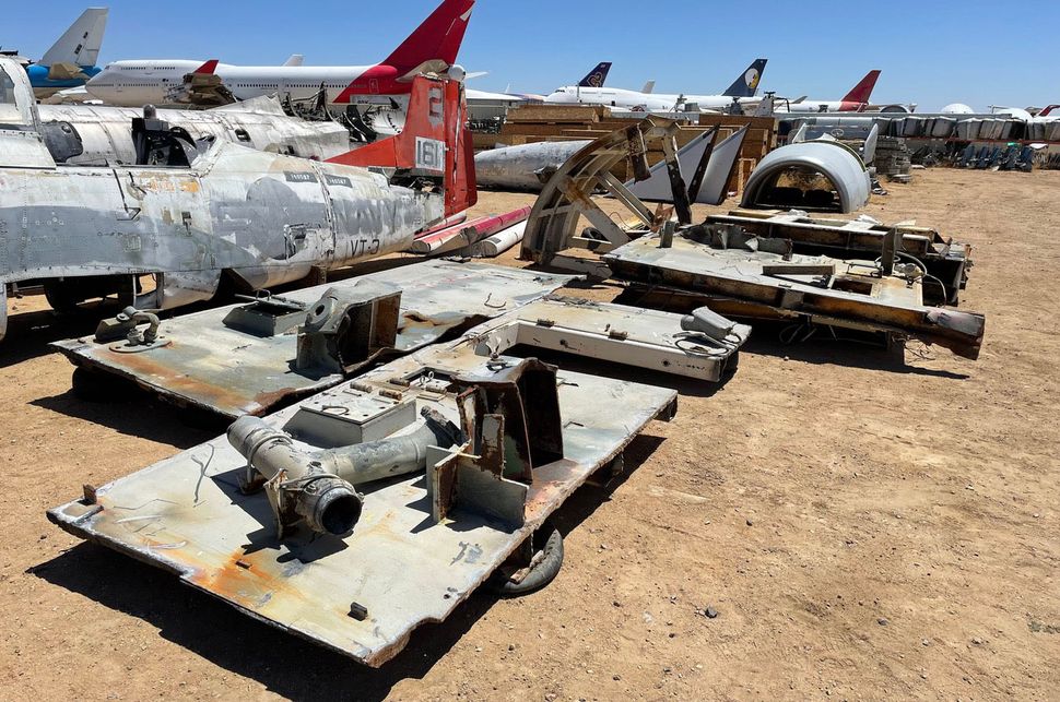 MotoArt makes mementos from scrapped NASA shuttle launch platform | Space