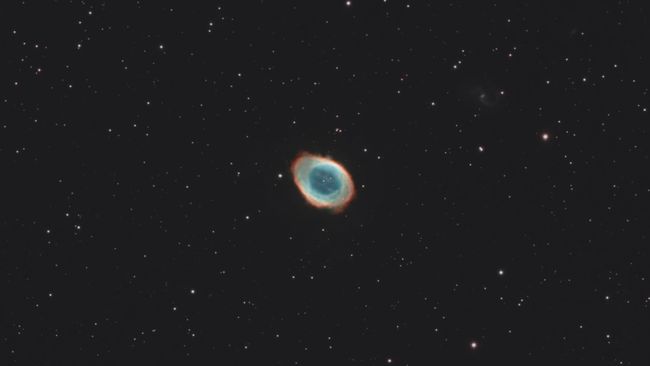 The gorgeous Ring Nebula makes a stunning skywatching sight this week ...