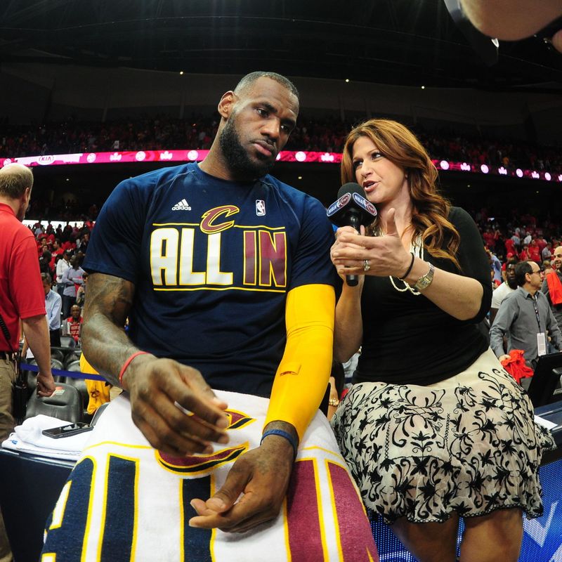 Articles by Molly Knight | Marie Claire