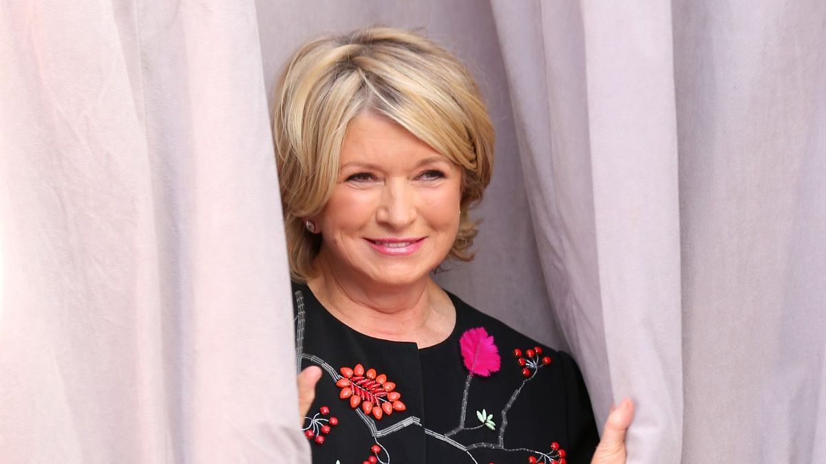 Martha Stewart's decade-old salt trick removes red wine stains | Homes ...