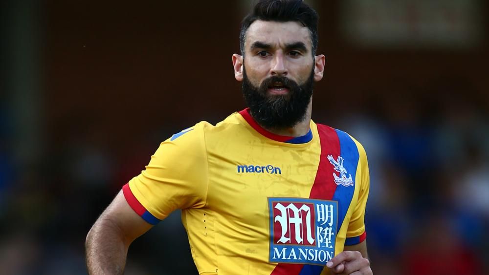 Jedinak surprised to lose Palace captaincy | FourFourTwo