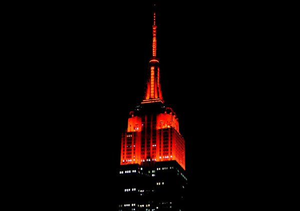 To mark Donald Trump's win, the Empire State Building glowed a spooky ...