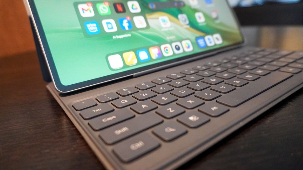Honor MagicPad 2 review: an iPad Pro-beating OLED display at a fraction ...