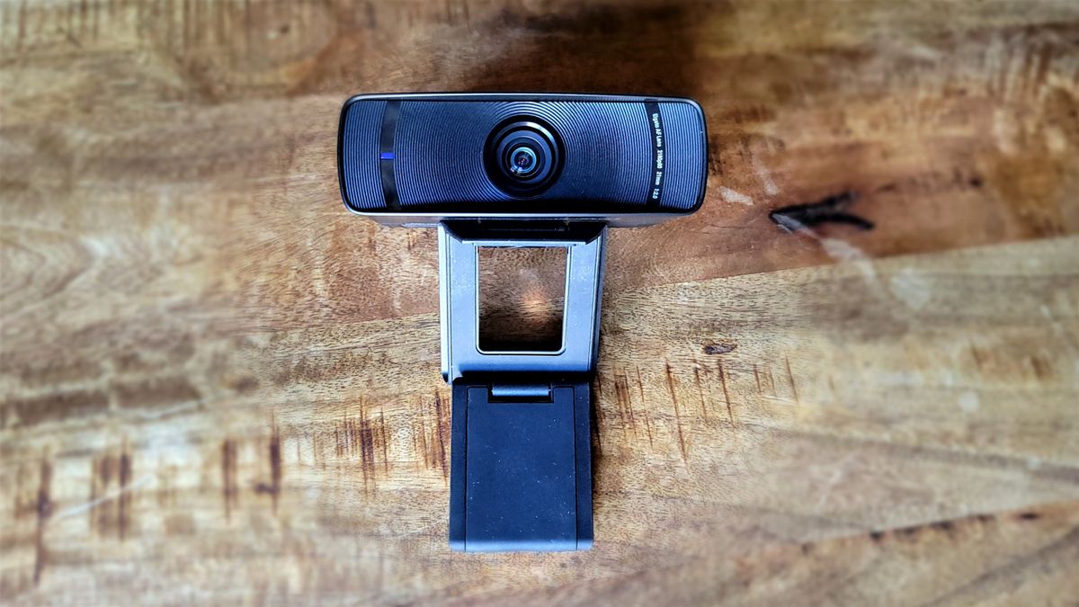 Review: The Elgato Facecam Pro is big and beautiful | Windows Central