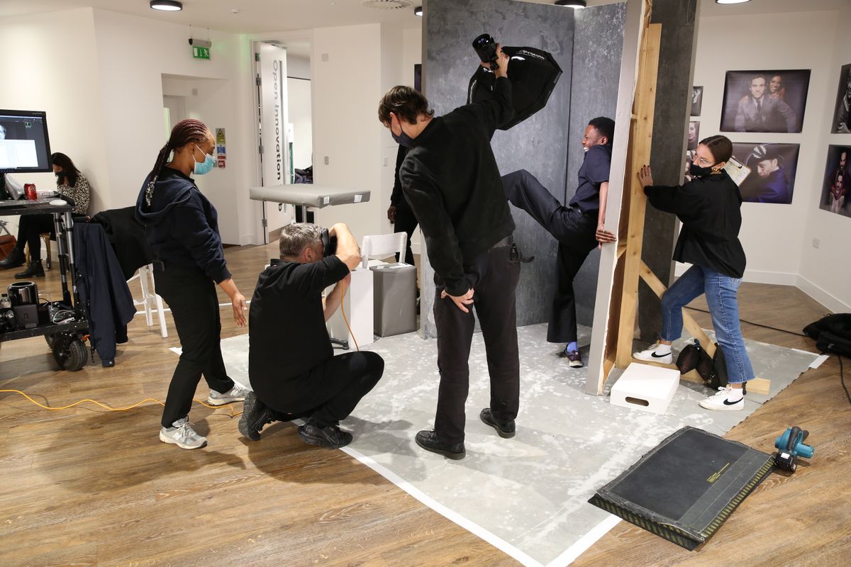 Behind the scenes of Rankin’s London West End theater portraits photo ...