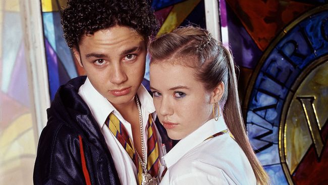 Who plays Chlo Charles in Waterloo Road? | What to Watch