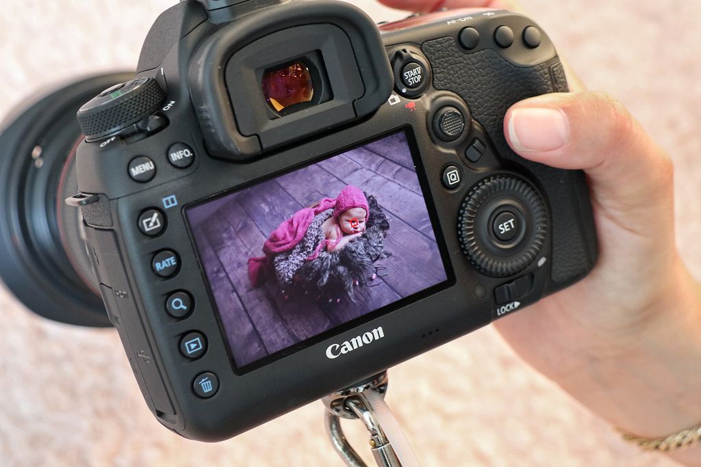 10 baby portrait tips: Take beautiful newborn photographs at home ...