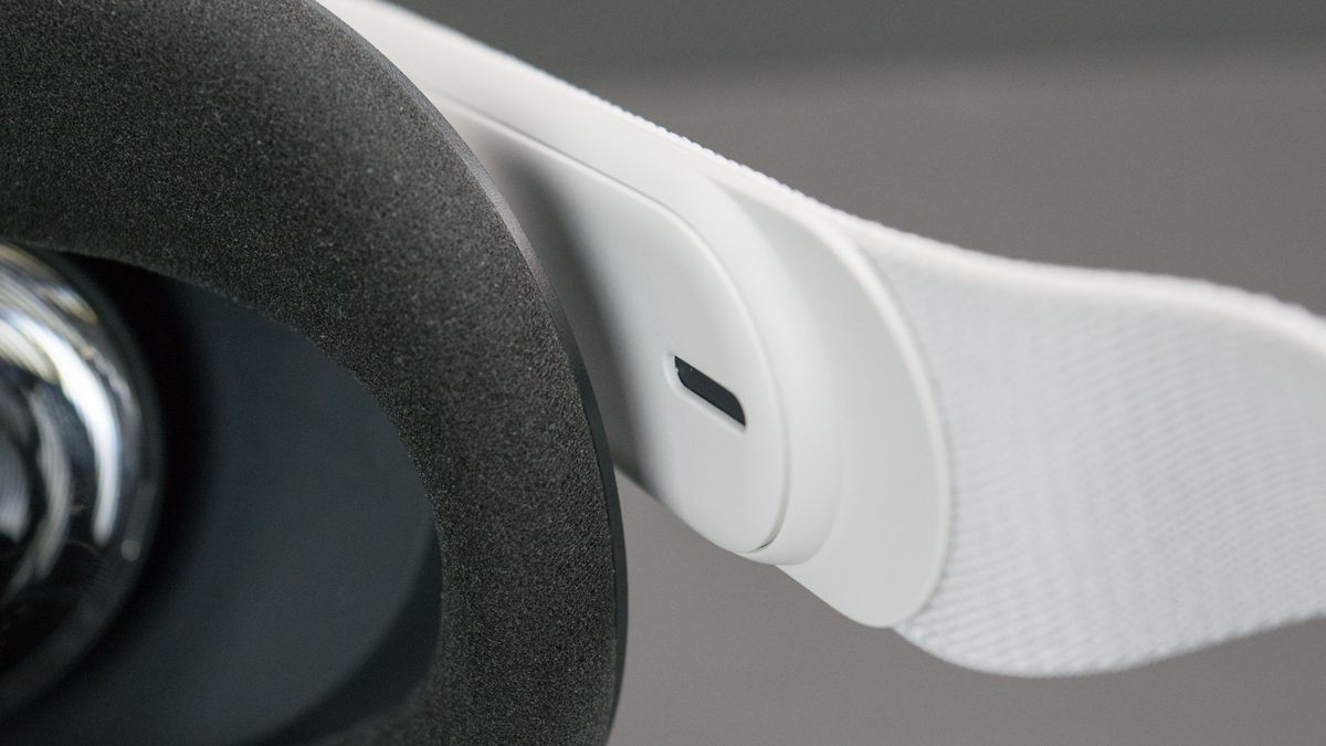 Oculus Quest 2 Review: Lighter, Faster, Better | Tom's Hardware