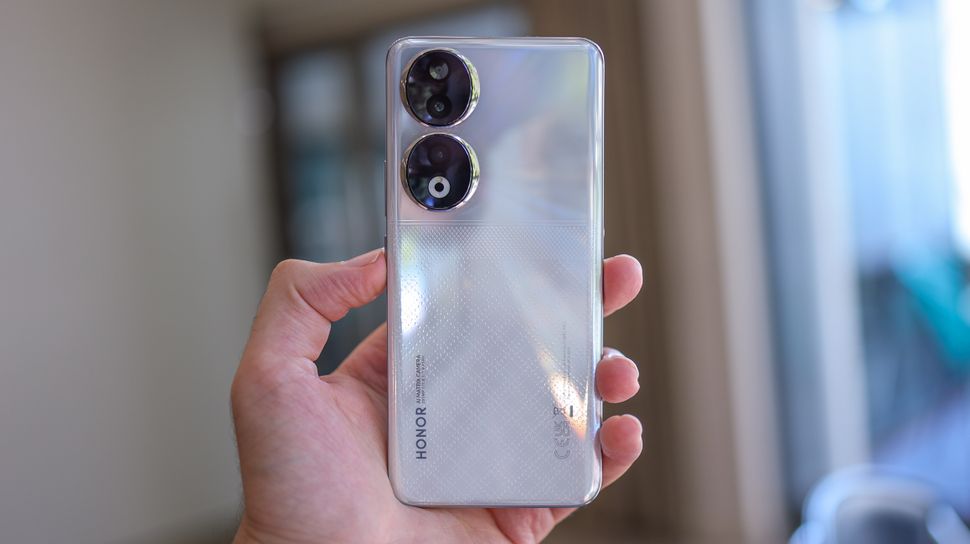 Honor 90 review: screen and storage supreme – but how's the 200MP ...