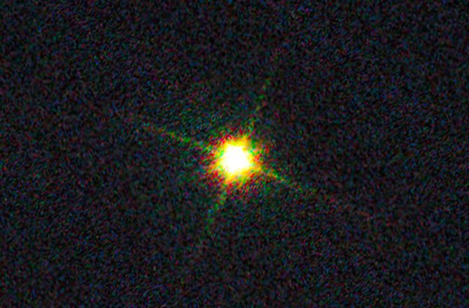 Hubble Zooms in on Historic Supernova SN 2014J | Space