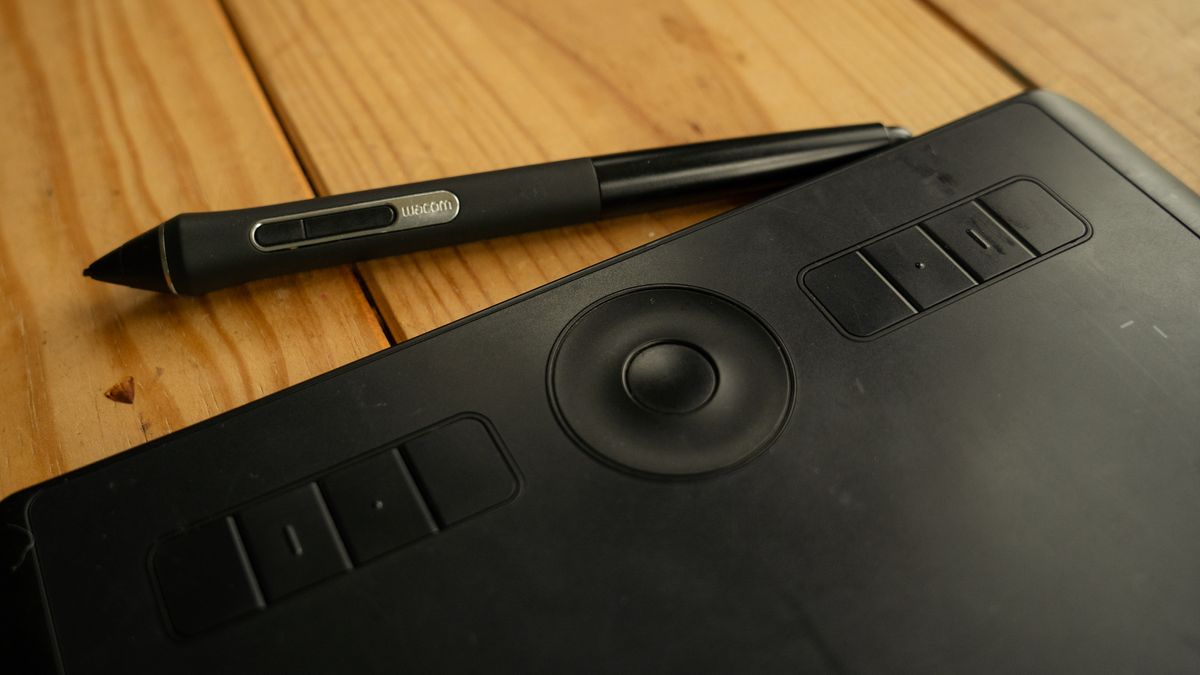 Wacom Intuos Pro Medium review | Digital Camera World