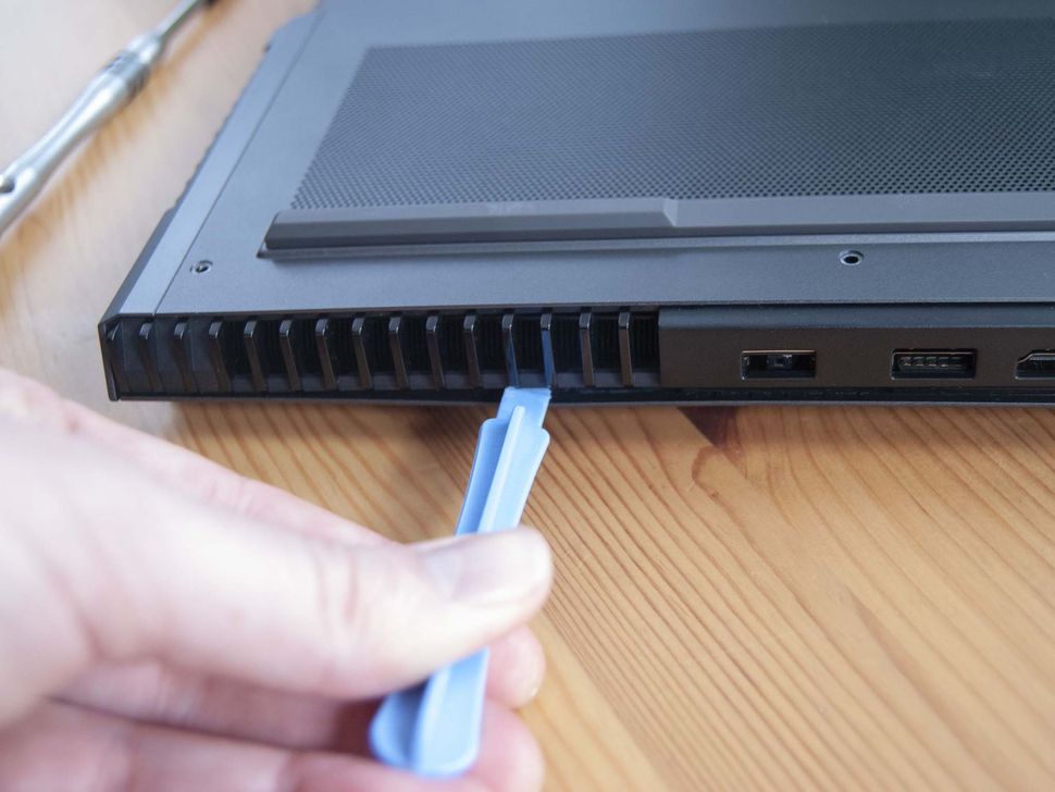 How to upgrade the SSD in Lenovo's Legion 7 and 7i (Gen 6) | Windows ...