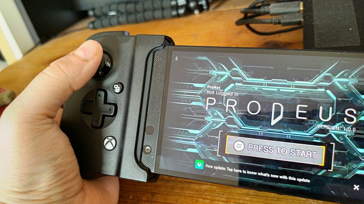 GameVice Flex Xbox cloud gamepad review: Improving the Razer Kishi ...