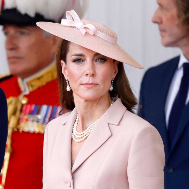 Victoria Beckham Gave Brooklyn Beckham a Special Nod in Her Speech for ...