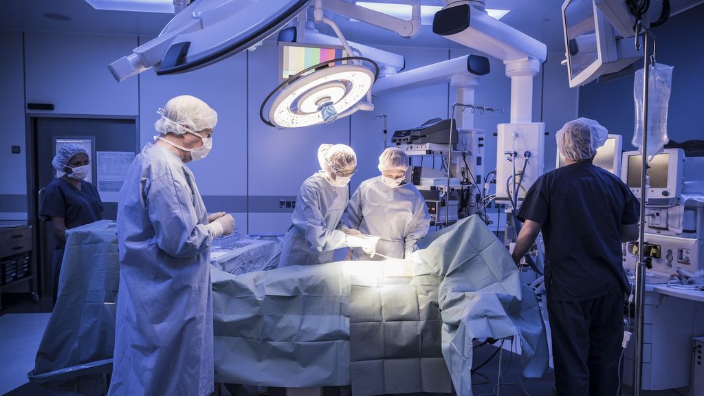 'Wake-up call': Women are more likely than men to die of complications ...