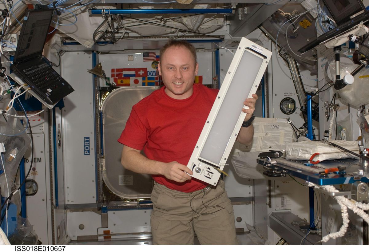 Space Station Shut-Eye: New LED Lights May Help Astronauts (and You ...