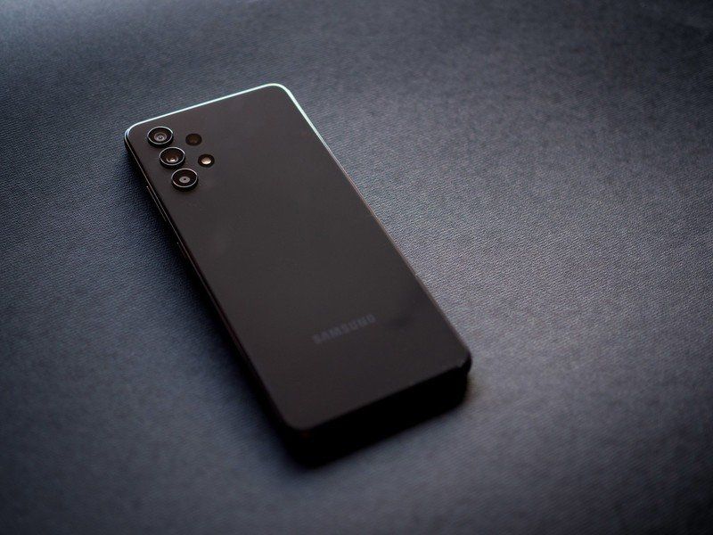Samsung Galaxy A32 review: Two steps forward, one step back | Android ...