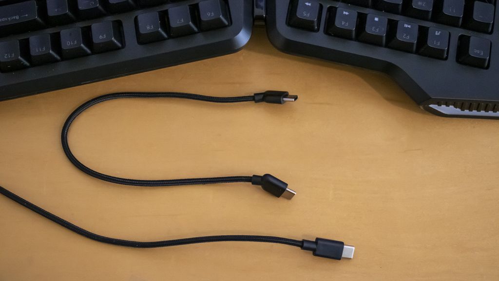 Cloud Nine C989 ErgoFS Mechanical Split Keyboard Review: Ergonomic ...