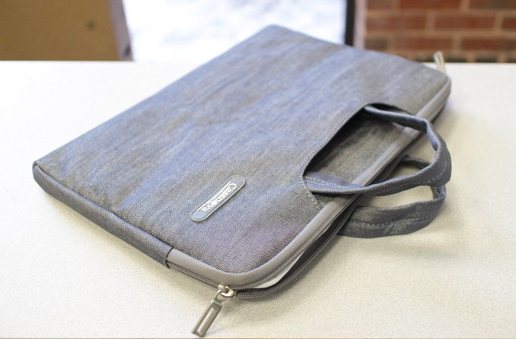 Review - Cassnova Denim Laptop Case | Windows Central