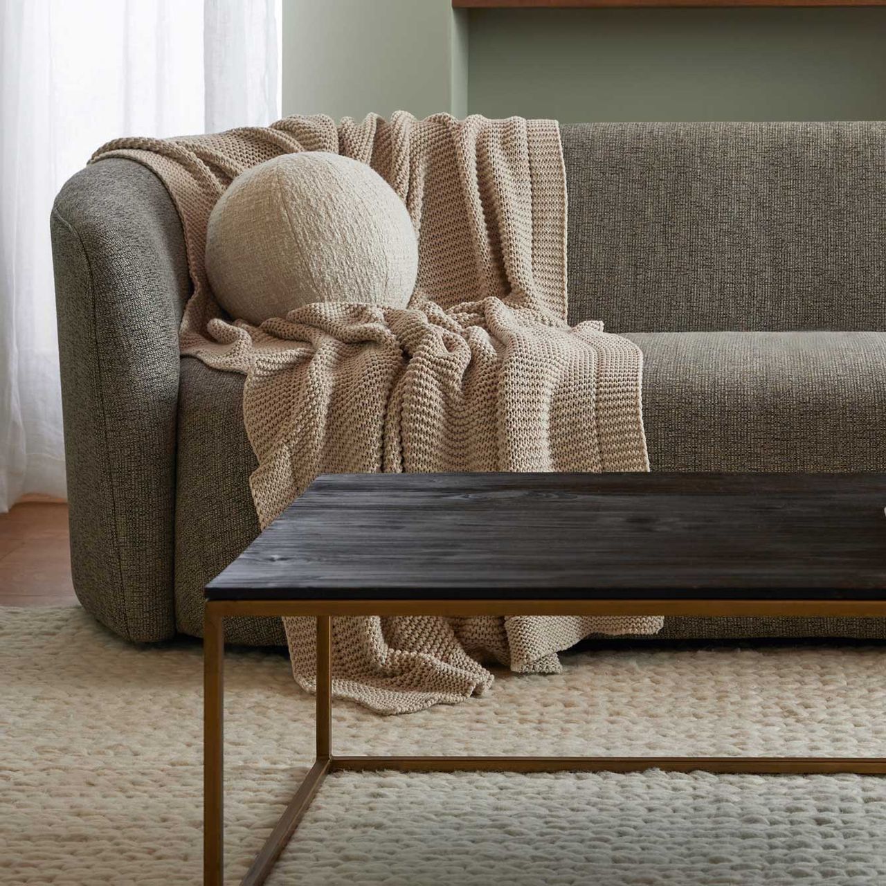 This pillow trend is modern, minimalist and makes your couch look more ...
