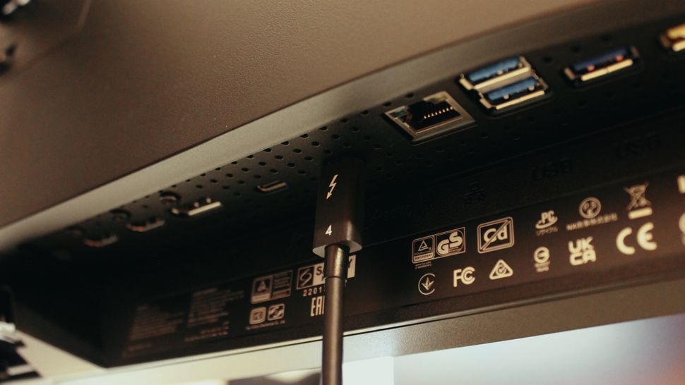 Philips 27B1U7903 4K monitor review: A viewing and editing masterpiece ...