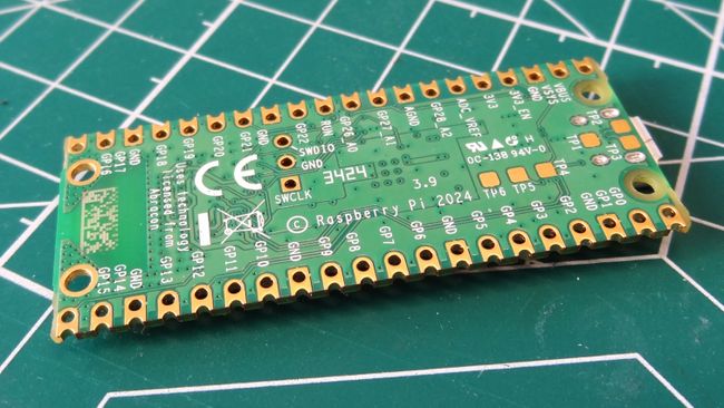 Raspberry Pi Pico 2 W Review: The RP2350 goes wireless | Tom's Hardware