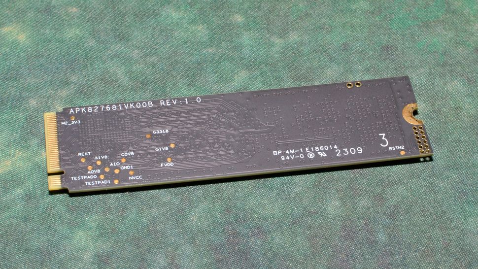 Teamgroup MP44 SSD Review: A Competent, Efficient Contender | Tom's ...