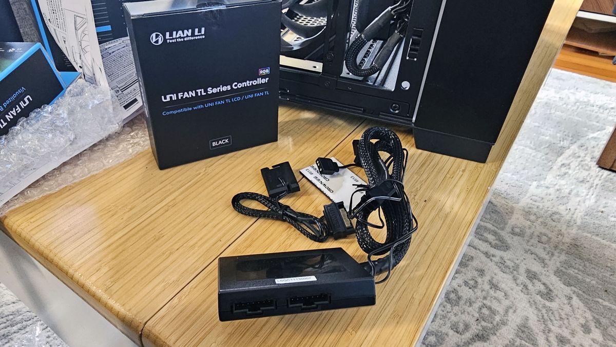 Hands-On: Lian Li's LCD Screen fans turn heads and are surprisingly ...