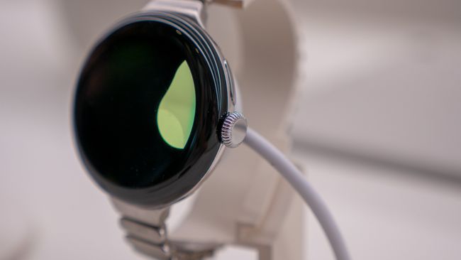 Google Pixel Watch 2 vs. Samsung Galaxy Watch 6 | Android Central