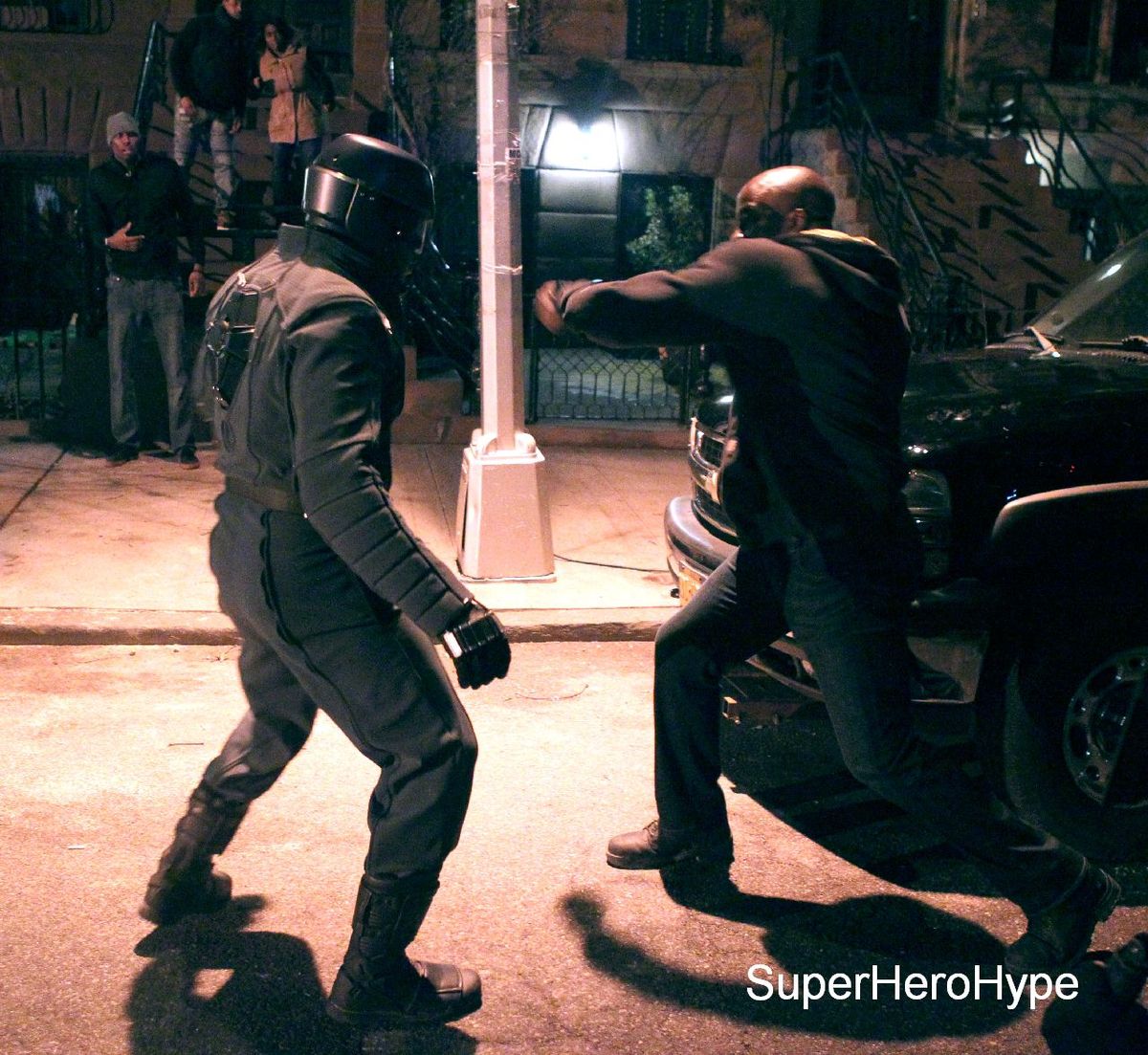 Luke Cage fights the villainous Diamondback in first set photos ...