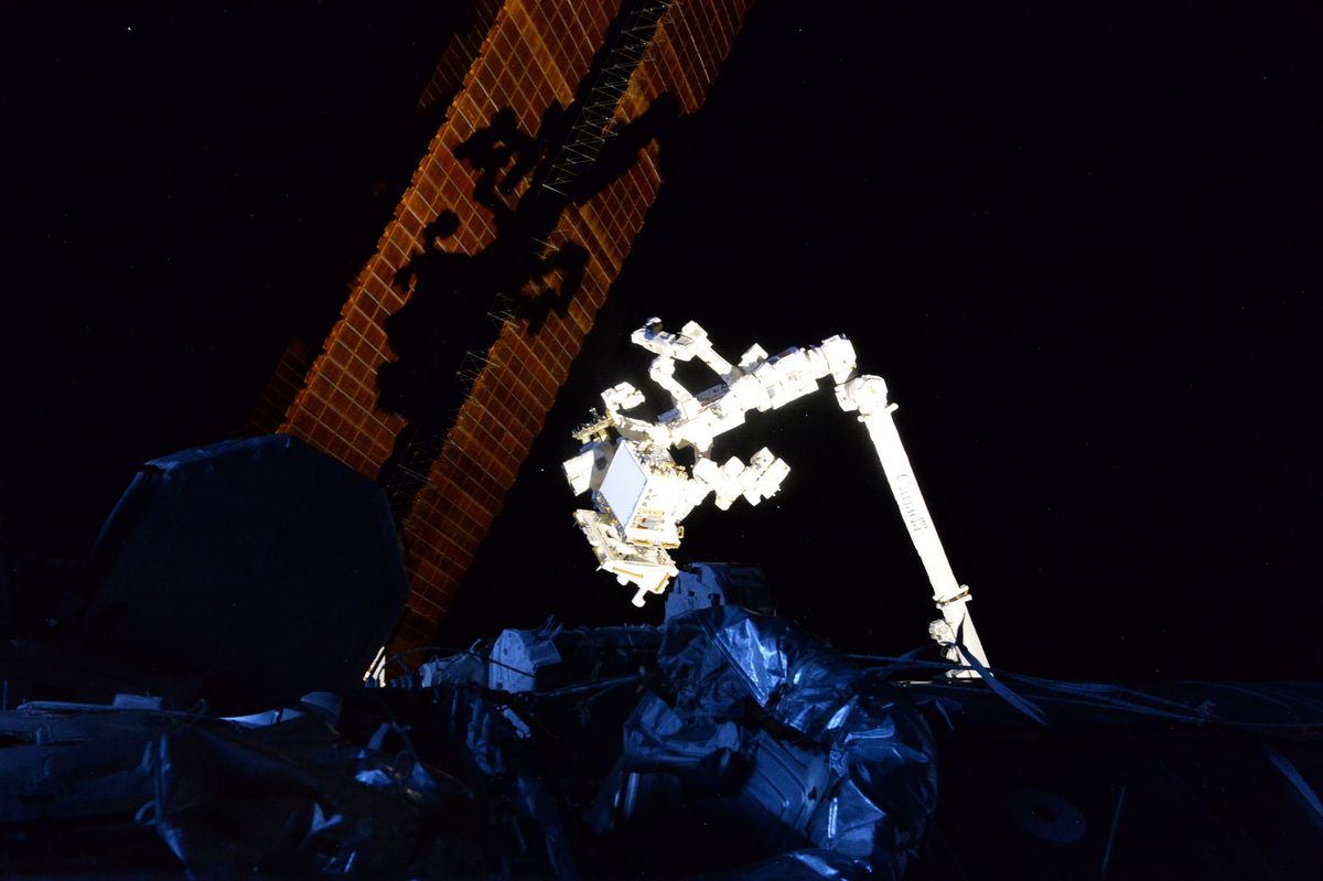 Happy Birthday, Canadarm2! Spacecraft-Grabbing Robotic Arm Turns 16 | Space