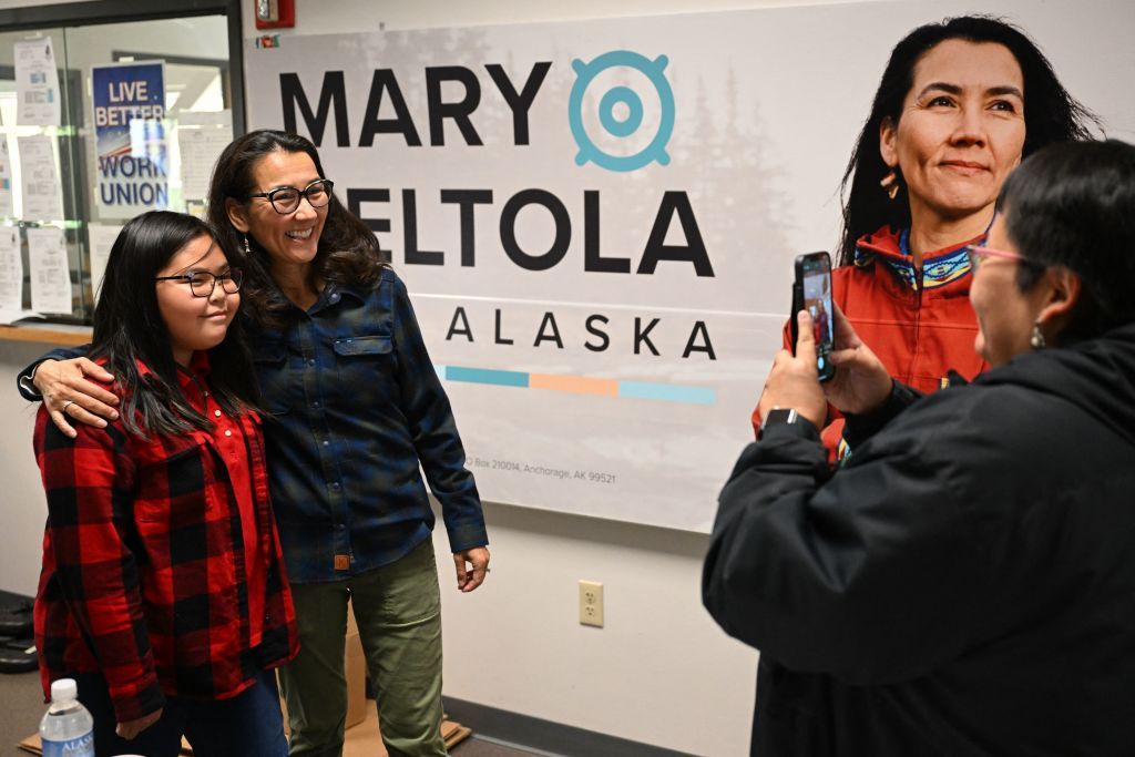 Alaska GOP Sen. Lisa Murkowski and Democratic Rep. Mary Peltola endorse ... Alaska GOP Sen. Lisa Murkowski and Democratic Rep. Mary Peltola endorse ...