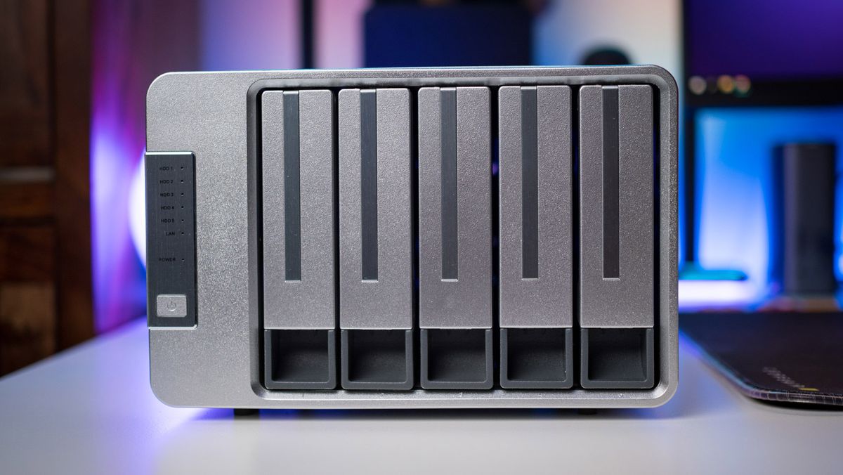 Synology DiskStation DS1522+ review: The best five-bay NAS you should ...