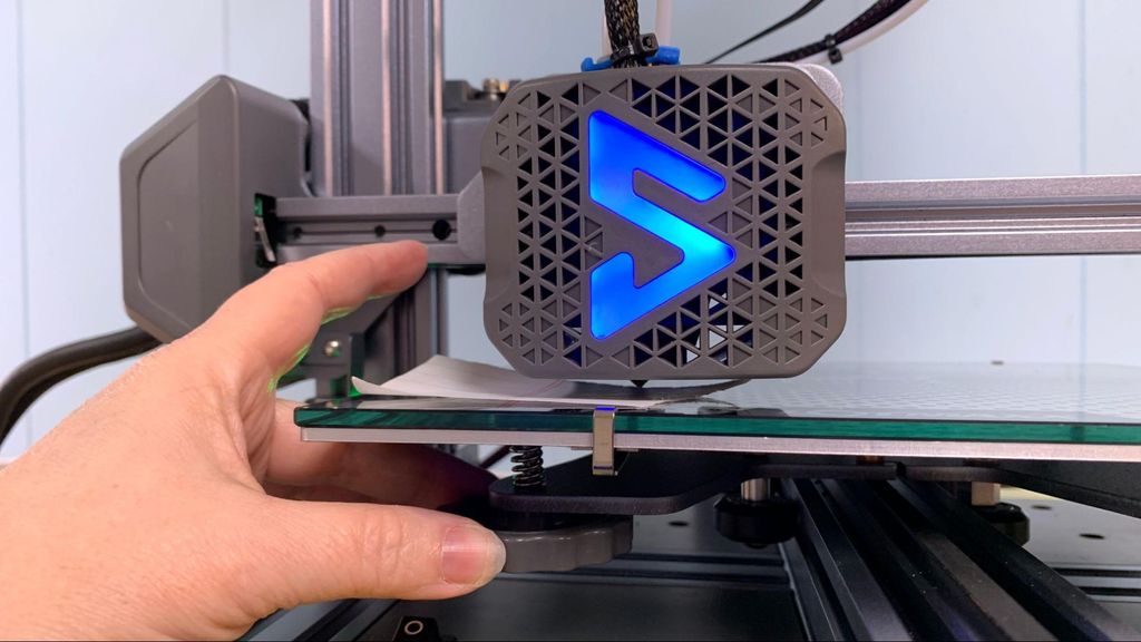 LotMaxx Shark V3 Review: Two Colors and a Laser | Tom's Hardware