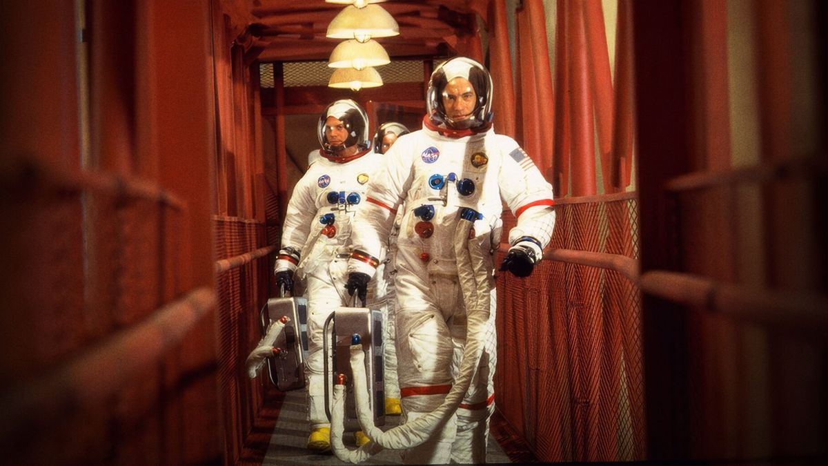 'Apollo 13' launches back into IMAX theaters Sept. 19 for 30th ...