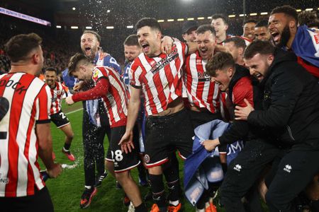 Famous football clubs that play in stripes | FourFourTwo