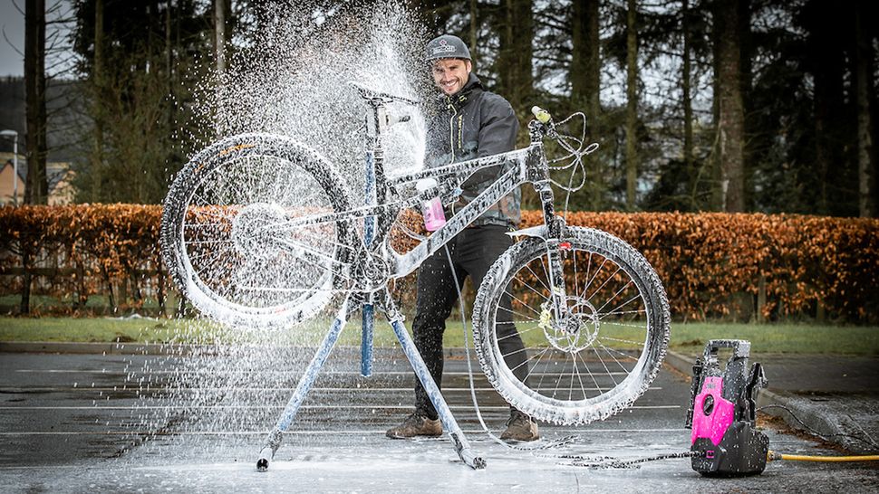How to clean a mountain bike – six simple steps that will give you a ...