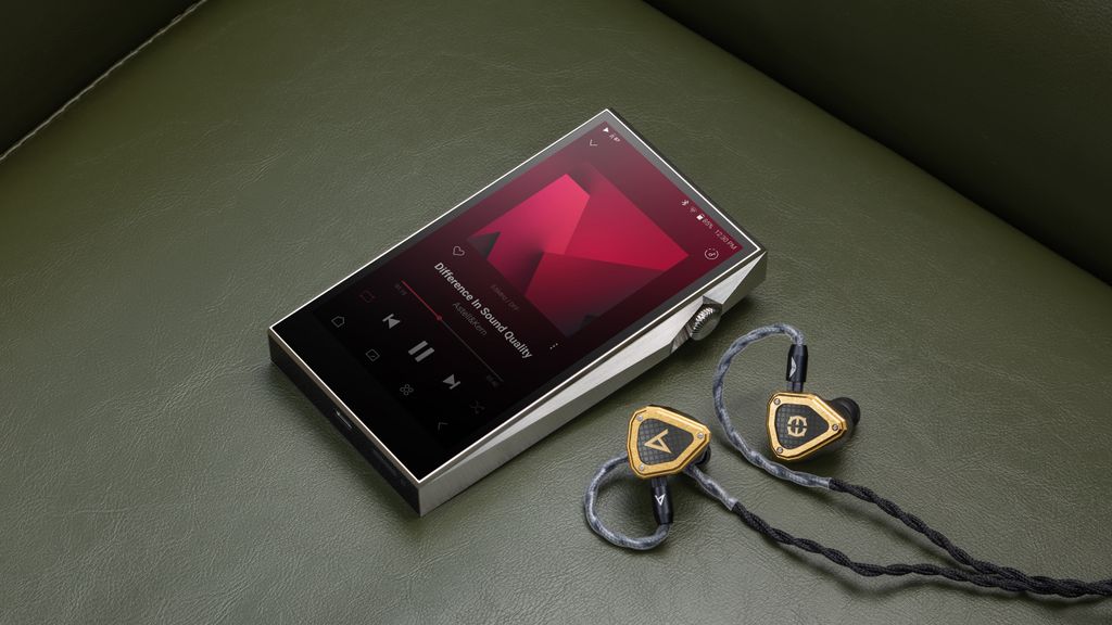 Astell & Kern's outrageously expensive tube-amplified SP3000T hi-res ...